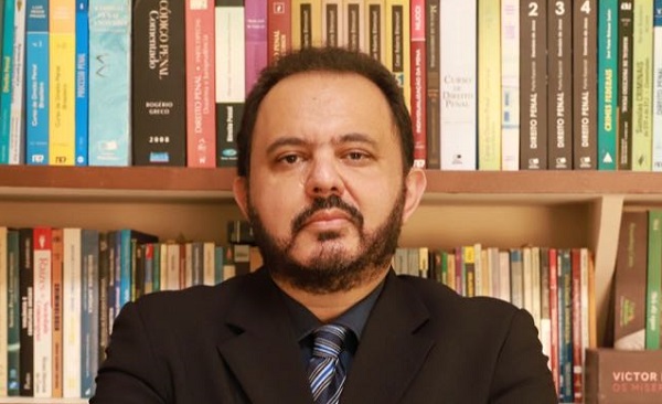 Bullying e outras formas de violência nas escolas: de quem é a ...