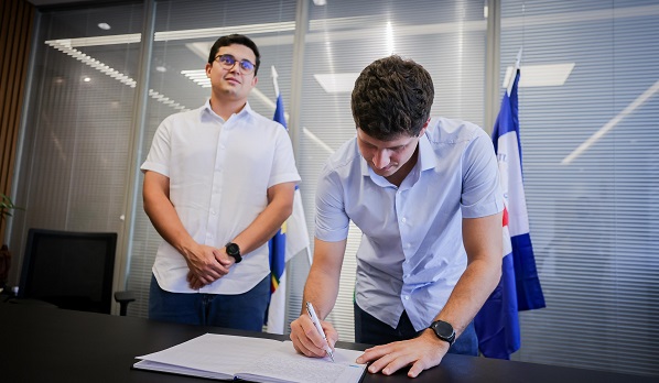 Victor Marques assume a Prefeitura do Recife durante viagem de João ...